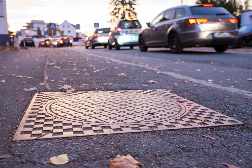 Utility networks could be used to deliver UK broadband - Mobile Europe