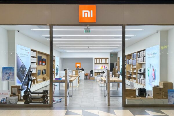 Apple loses out to Xiaomi in global handset race, as EU closes in ...