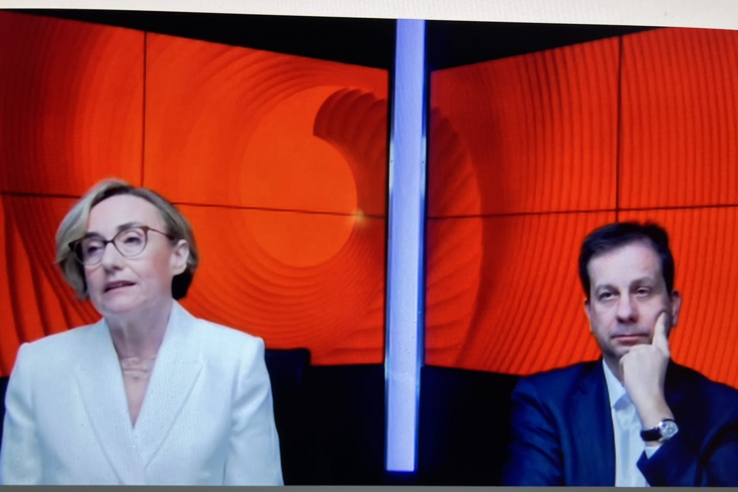 Vodafone’s ‘reshapes’ European footprint and overall group into five ...